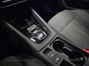 Melns Skoda Octavia 2023 Tallina, ar dzinēja tilpumu 1.50 L un nobraukumu 33 tūkst. km par 22900 €, foto 13 vietnē AUTOMOTO.COM.LV