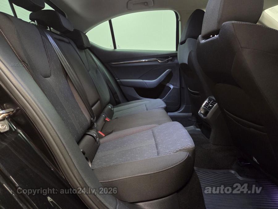 Melns Skoda Octavia 2023 Tallina, ar dzinēja tilpumu 1.50 L un nobraukumu 33 tūkst. km par 22900 €, foto 20 vietnē AUTOMOTO.COM.LV