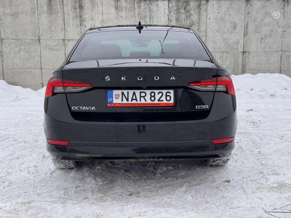 Melns Skoda Octavia 2024 Viļņa, ar dzinēja tilpumu 1.00 L un nobraukumu 55 tūkst. km par 22500 €, foto 8 vietnē AUTOMOTO.COM.LV