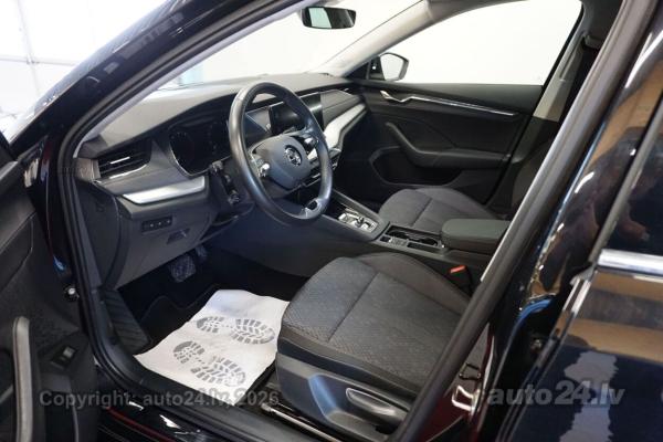 Black Skoda Octavia 2024 in Tartu, with an engine capacity of 1.50 L and mileage of 53 thousand km for 23890 €, photo 11 on AUTOMOTO.COM.LV