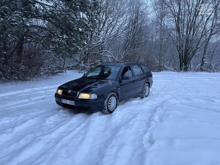 Melns Skoda Octavia 2000 Anykščiai, ar dzinēja tilpumu 1.90 L un nobraukumu 322 tūkst. km par 680 €, foto 1 vietnē AUTOMOTO.COM.LV