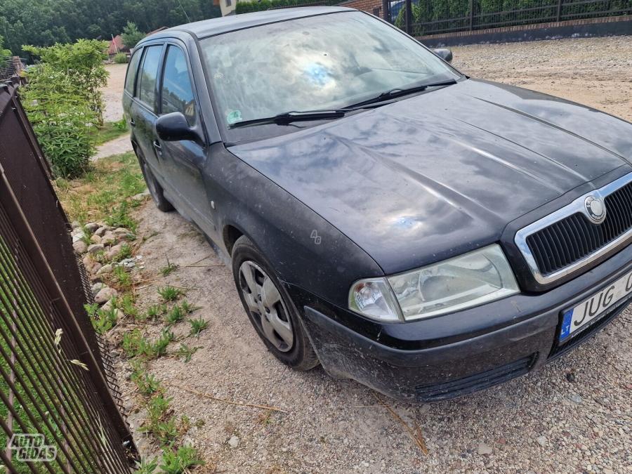 Melns Skoda Octavia 2000 Viļņa, ar dzinēja tilpumu 1.60 L un nobraukumu 326 tūkst. km par 349 €, foto 1 vietnē AUTOMOTO.COM.LV