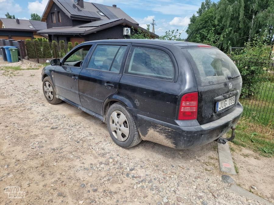 Melns Skoda Octavia 2000 Viļņa, ar dzinēja tilpumu 1.60 L un nobraukumu 326 tūkst. km par 349 €, foto 4 vietnē AUTOMOTO.COM.LV