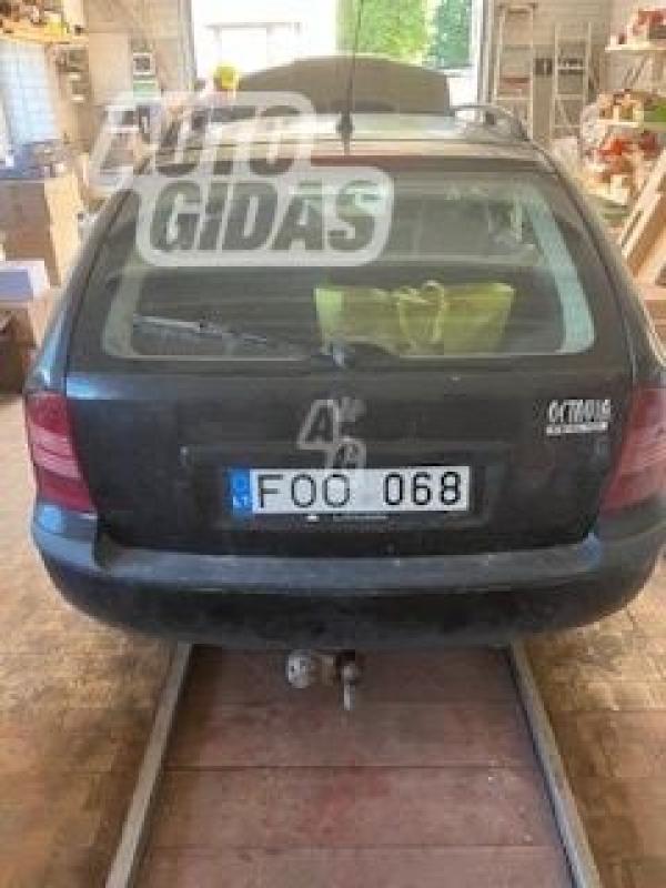 Black Skoda Octavia 2001 in Panevezys, with an engine capacity of 1.90 L and mileage of 402 thousand km for 400 €, photo 3 on AUTOMOTO.COM.LV