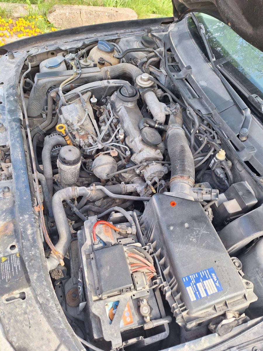 Melns Skoda Octavia 2001 Kaišiadorys, ar dzinēja tilpumu 1.90 L un nobraukumu 345 tūkst. km par 800 €, foto 7 vietnē AUTOMOTO.COM.LV