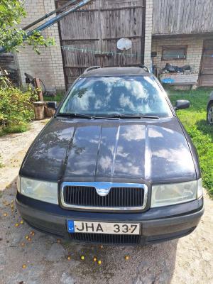 Melns Skoda Octavia 2001 Kaišiadorys, ar dzinēja tilpumu 1.90 L un nobraukumu 345 tūkst. km par 800 €, foto 8 vietnē AUTOMOTO.COM.LV