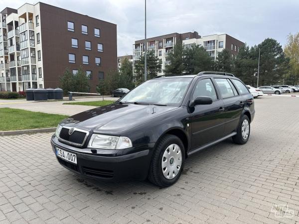 Черный Шкода Октавия 2001 в Вильнюс, объемом двигателя 1.90 л и пробегом 319 тыс. км за 1350 €, фото 1 на AUTOMOTO.COM.LV