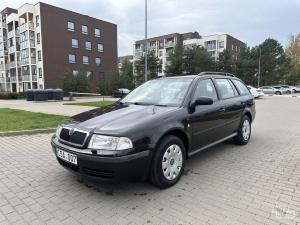 Черный Шкода Октавия 2001 в Вильнюс, объемом двигателя 1.90 л и пробегом 319 тыс. км за 1350 €, фото  на AUTOMOTO.COM.LV