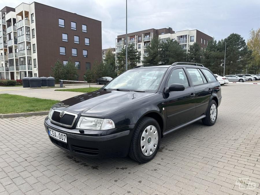 Black Skoda Octavia 2001 in Vilnius, with an engine capacity of 1.90 L and mileage of 319 thousand km for 1350 €, photo 1 on AUTOMOTO.COM.LV