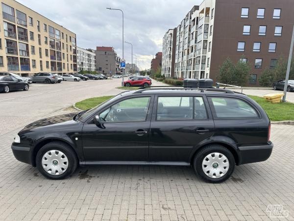 Черный Шкода Октавия 2001 в Вильнюс, объемом двигателя 1.90 л и пробегом 319 тыс. км за 1350 €, фото 3 на AUTOMOTO.COM.LV