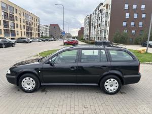 Black Skoda Octavia 2001 in Vilnius, with an engine capacity of 1.90 L and mileage of 319 thousand km for 1350 €, photo 3 on AUTOMOTO.COM.LV