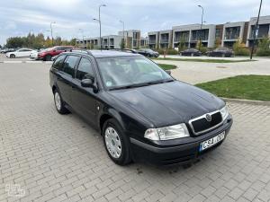 Black Skoda Octavia 2001 in Vilnius, with an engine capacity of 1.90 L and mileage of 319 thousand km for 1350 €, photo 8 on AUTOMOTO.COM.LV