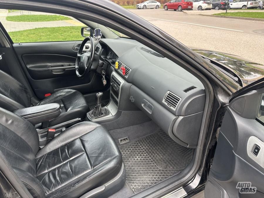 Black Skoda Octavia 2001 in Vilnius, with an engine capacity of 1.90 L and mileage of 319 thousand km for 1350 €, photo 15 on AUTOMOTO.COM.LV