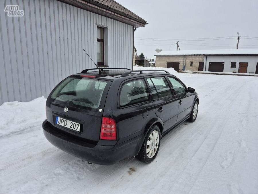 Melns Skoda Octavia 2002 Kelmė, ar dzinēja tilpumu 1.90 L un nobraukumu 400 tūkst. km par 1000 €, foto 3 vietnē AUTOMOTO.COM.LV