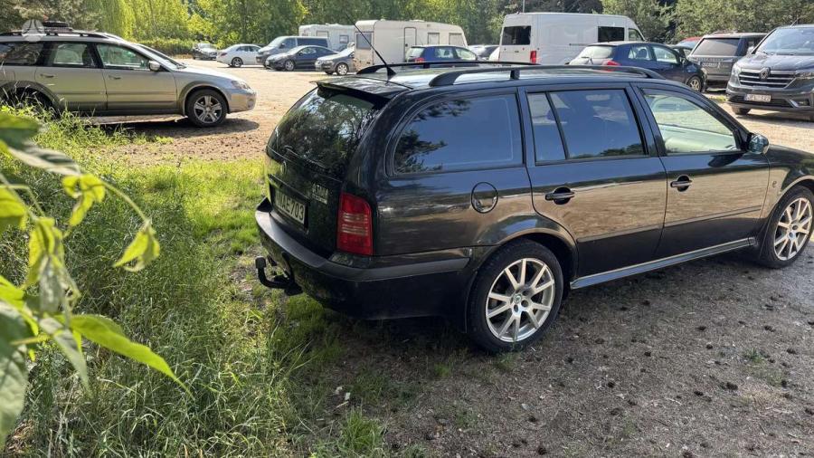 Черный Шкода Октавия 2003 в Вильнюс, объемом двигателя 1.78 л и пробегом 236 тыс. км за 4000 €, фото 3 на AUTOMOTO.COM.LV
