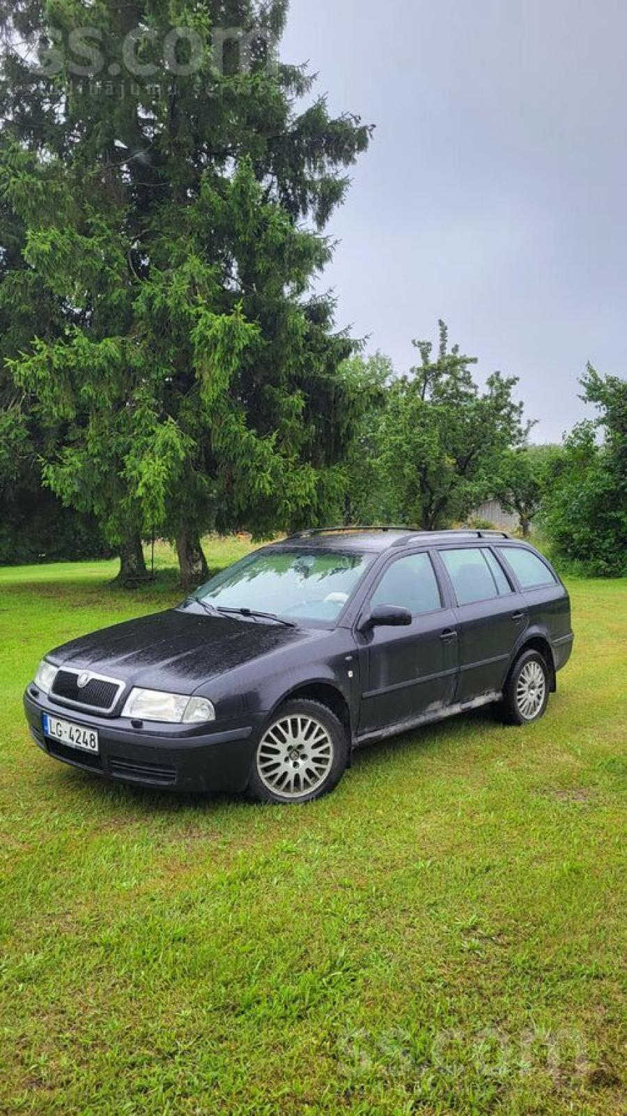 Melns Skoda Octavia 2003 Liepāja, ar dzinēja tilpumu 1.80 L un nobraukumu 423 tūkst. km par 800 €, foto 3 vietnē AUTOMOTO.COM.LV