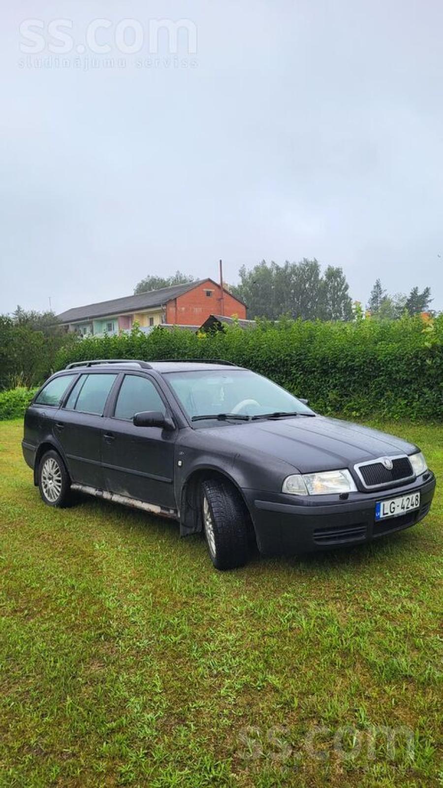 Melns Skoda Octavia 2003 Liepāja, ar dzinēja tilpumu 1.80 L un nobraukumu 423 tūkst. km par 800 €, foto 4 vietnē AUTOMOTO.COM.LV