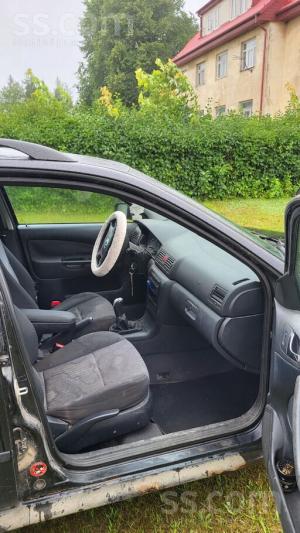 Melns Skoda Octavia 2003 Liepāja, ar dzinēja tilpumu 1.80 L un nobraukumu 423 tūkst. km par 800 €, foto 9 vietnē AUTOMOTO.COM.LV