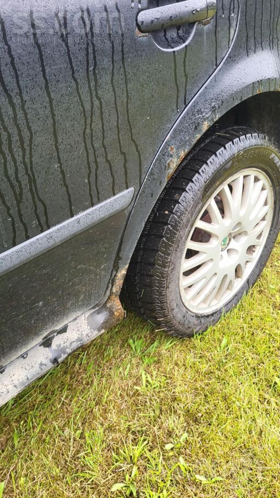 Melns Skoda Octavia 2003 Liepāja, ar dzinēja tilpumu 1.80 L un nobraukumu 423 tūkst. km par 800 €, foto 17 vietnē AUTOMOTO.COM.LV