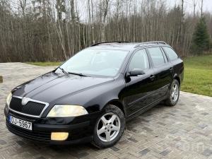 Black Skoda Octavia 2005 in Cesis, with an engine capacity of 1.60 L and mileage of 312 thousand km for 2200 €, photo  on AUTOMOTO.COM.LV