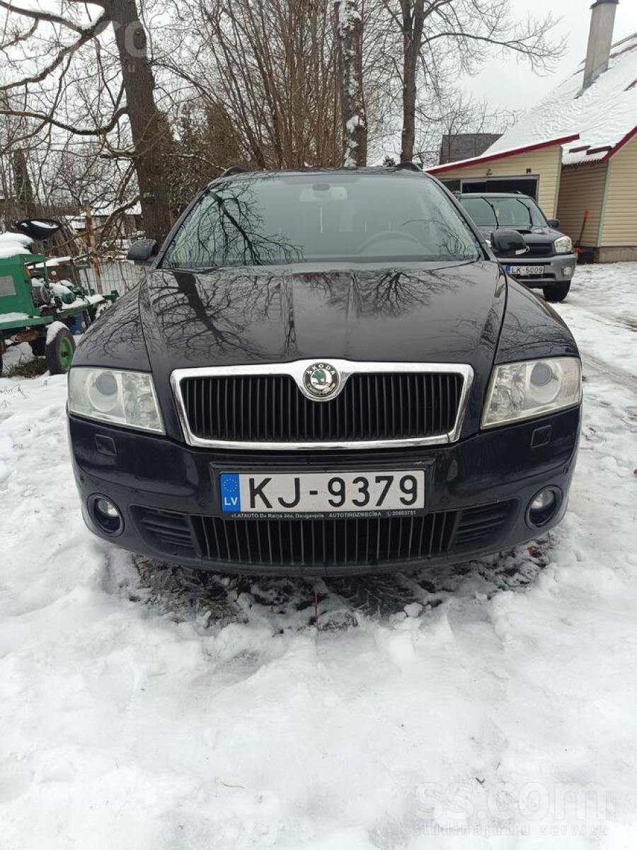 Black Skoda Octavia 2005 in Daugavpils, with an engine capacity of 2.00 L and mileage of 218 thousand km for 2700 €, photo 2 on AUTOMOTO.COM.LV