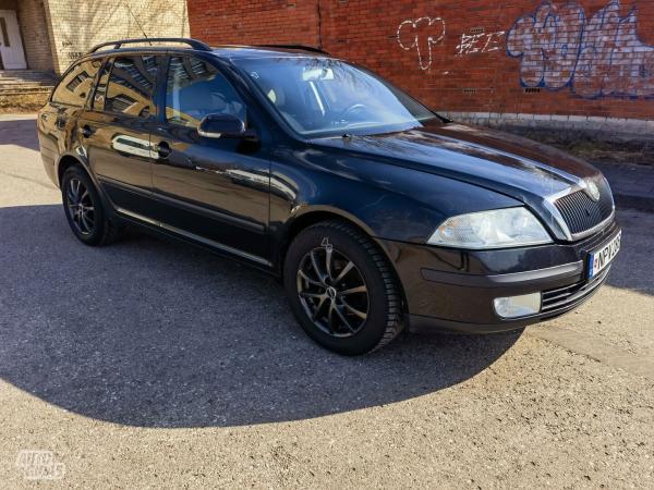Melns Skoda Octavia 2005 Druskininkai, ar dzinēja tilpumu 1.90 L un nobraukumu 400 tūkst. km par 1200 €, foto 1 vietnē AUTOMOTO.COM.LV