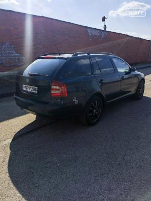 Black Skoda Octavia 2005 in Druskininkai, with an engine capacity of 1.90 L and mileage of 400 thousand km for 1200 €, photo 3 on AUTOMOTO.COM.LV