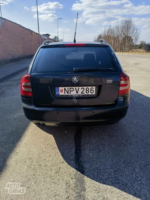 Melns Skoda Octavia 2005 Druskininkai, ar dzinēja tilpumu 1.90 L un nobraukumu 400 tūkst. km par 1200 €, foto 4 vietnē AUTOMOTO.COM.LV