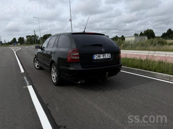 Black Skoda Octavia 2005 in Liepaja, with an engine capacity of 2.00 L and mileage of 564 thousand km for 1900 €, photo 8 on AUTOMOTO.COM.LV
