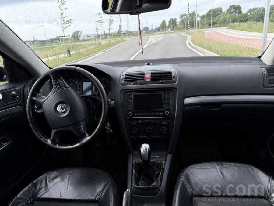 Black Skoda Octavia 2005 in Liepaja, with an engine capacity of 2.00 L and mileage of 564 thousand km for 1900 €, photo 15 on AUTOMOTO.COM.LV