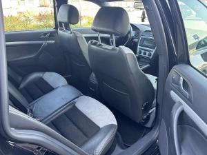 Black Skoda Octavia 2005 in Vilnius, with an engine capacity of 1.98 L and mileage of 246 thousand km for 3300 €, photo 9 on AUTOMOTO.COM.LV