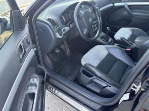 Black Skoda Octavia 2005 in Vilnius, with an engine capacity of 1.98 L and mileage of 246 thousand km for 3300 €, photo 14 on AUTOMOTO.COM.LV