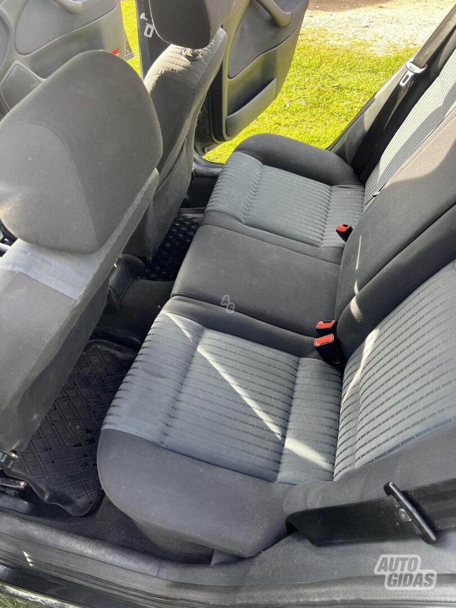 Black Skoda Octavia 2005 in Vilnius, with an engine capacity of 1.90 L and mileage of 350 thousand km for 1250 €, photo 10 on AUTOMOTO.COM.LV