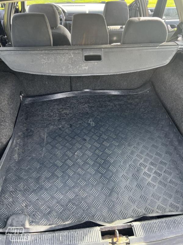 Skoda Octavia 2005 Viļņa vietnē Melns Skoda Octavia 2005 Viļņa, ar dzinēja tilpumu 1.90 L un nobraukumu 350 tūkst. km par 1250 €, foto 11 vietnē AUTOMOTO.COM.LV