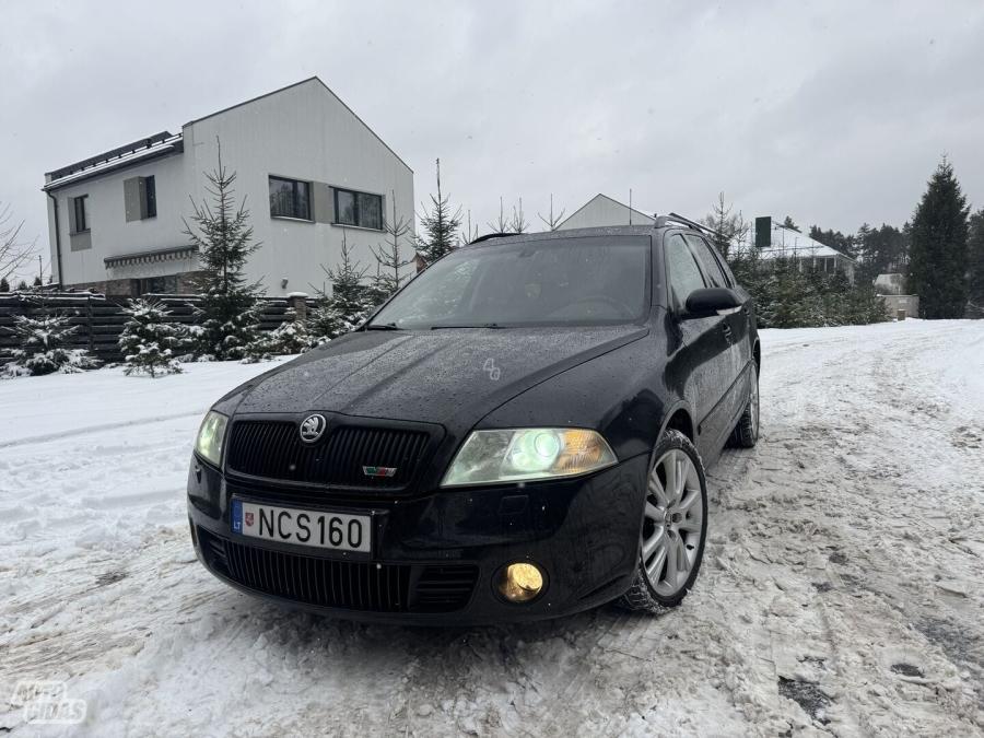 Melns Skoda Octavia 2006 Viļņa, ar dzinēja tilpumu 2.00 L un nobraukumu 317 tūkst. km par 2499 €, foto 1 vietnē AUTOMOTO.COM.LV
