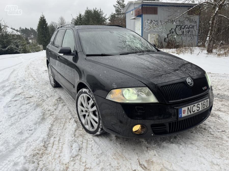 Melns Skoda Octavia 2006 Viļņa, ar dzinēja tilpumu 2.00 L un nobraukumu 317 tūkst. km par 2499 €, foto 2 vietnē AUTOMOTO.COM.LV