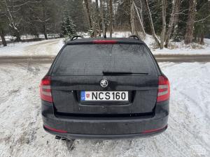 Melns Skoda Octavia 2006 Viļņa, ar dzinēja tilpumu 2.00 L un nobraukumu 317 tūkst. km par 2499 €, foto 7 vietnē AUTOMOTO.COM.LV