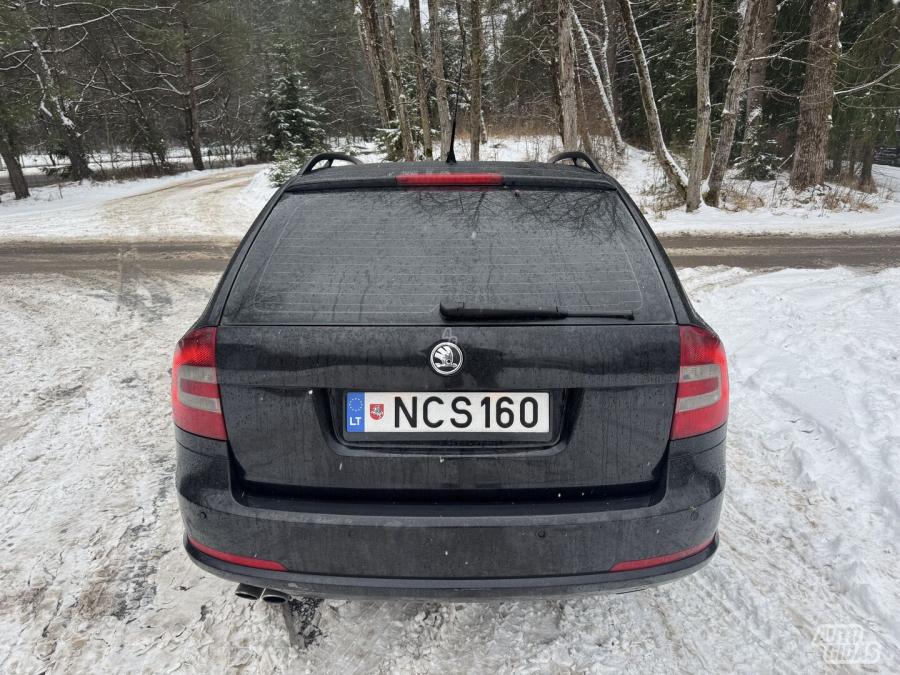 Melns Skoda Octavia 2006 Viļņa, ar dzinēja tilpumu 2.00 L un nobraukumu 317 tūkst. km par 2499 €, foto 7 vietnē AUTOMOTO.COM.LV