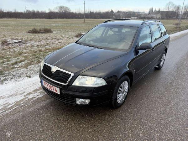 Black Skoda Octavia 2006 in Vilkaviskis, with an engine capacity of 1.97 L and mileage of 267 thousand km for 2699 €, photo 1 on AUTOMOTO.COM.LV