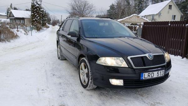 Black Skoda Octavia 2006 in Vilnius, with an engine capacity of 1.90 L and mileage of 300 thousand km for 550 €, photo 2 on AUTOMOTO.COM.LV