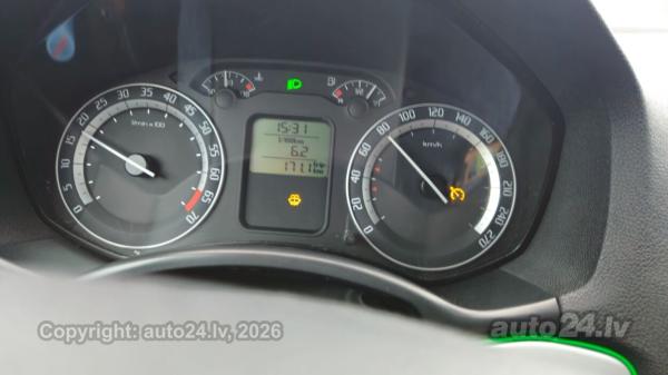 Black Skoda Octavia 2006 in Tallinn, with an engine capacity of 2.00 L and mileage of 354 thousand km for 3500 €, photo 11 on AUTOMOTO.COM.LV