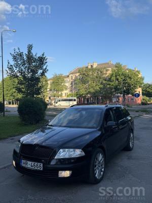 Черный Шкода Октавия 2006 в Елгава, объемом двигателя 2.00 л и пробегом 465 тыс. км за 1100 €, фото  на AUTOMOTO.COM.LV