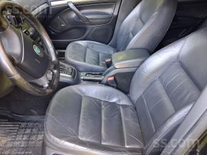 Black Skoda Octavia 2006 in Preili, with an engine capacity of 2.00 L and mileage of 329 thousand km for 1550 €, photo 14 on AUTOMOTO.COM.LV