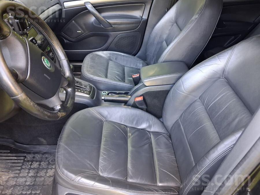 Black Skoda Octavia 2006 in Preili, with an engine capacity of 2.00 L and mileage of 329 thousand km for 1550 €, photo 14 on AUTOMOTO.COM.LV