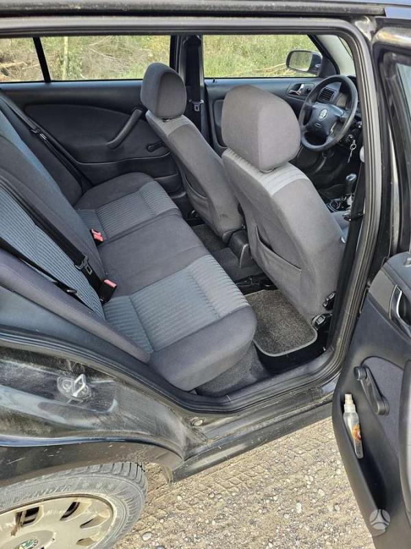 Black Skoda Octavia 2006 in Vilnius, with an engine capacity of 1.90 L and mileage of 435 thousand km for 600 €, photo 8 on AUTOMOTO.COM.LV