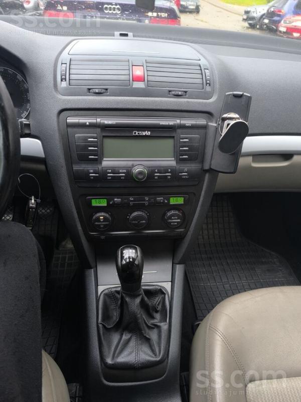 Melns Skoda Octavia 2007 Rīga, ar dzinēja tilpumu 1.90 L un nobraukumu 321 tūkst. km par 1100 €, foto 8 vietnē AUTOMOTO.COM.LV