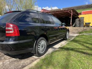 Black Skoda Octavia 2007 in Vilnius, with an engine capacity of 1.90 L and mileage of 460 thousand km for 1800 €, photo 3 on AUTOMOTO.COM.LV