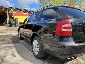 Black Skoda Octavia 2007 in Vilnius, with an engine capacity of 1.90 L and mileage of 460 thousand km for 1800 €, photo 4 on AUTOMOTO.COM.LV