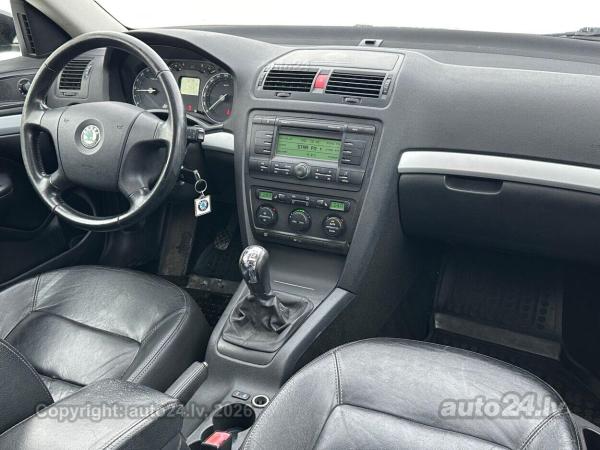 Melns Skoda Octavia 2007 Tartu, ar dzinēja tilpumu 1.90 L un nobraukumu 318 tūkst. km par 2950 €, foto 3 vietnē AUTOMOTO.COM.LV