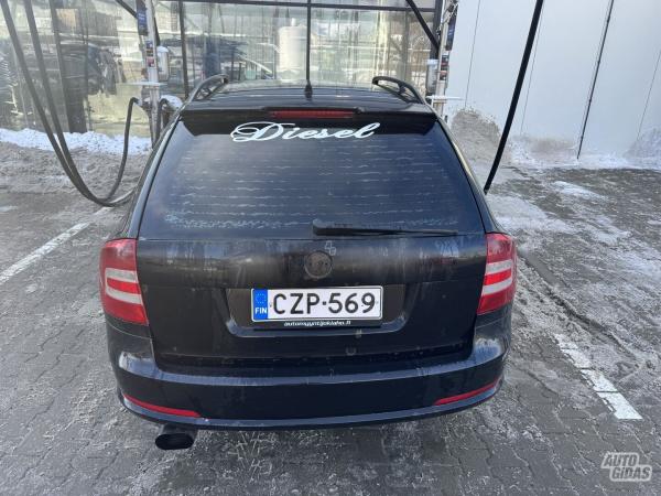 Black Skoda Octavia 2007 in Vilnius, with an engine capacity of 2.00 L and mileage of 256 thousand km for 1650 €, photo 3 on AUTOMOTO.COM.LV